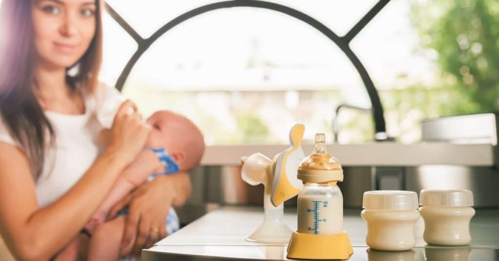 How to Travel with Breast Milk - Early Motherhood Guide