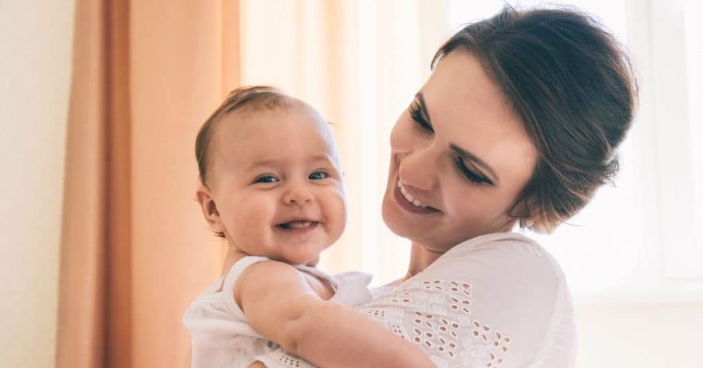 How to Triple Feed Your Baby with a Sample Schedule