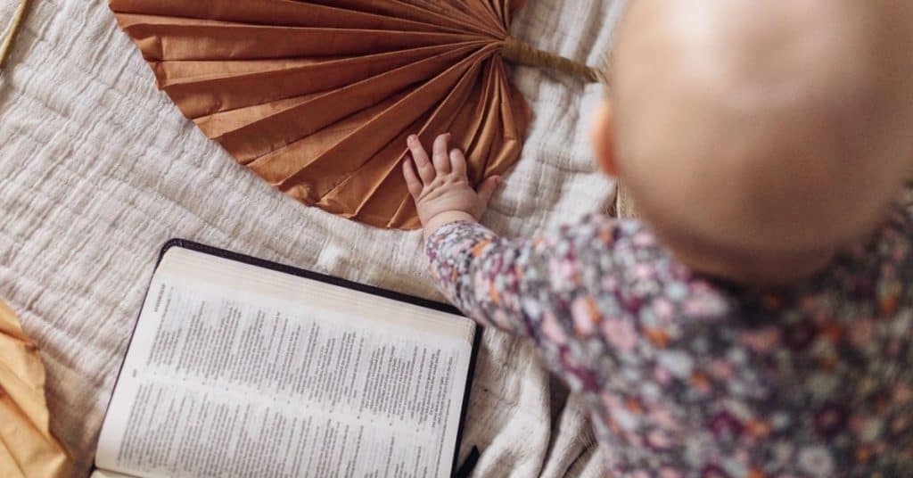 35 Encouraging Bible Verses for New Baby - Early Motherhood Guide