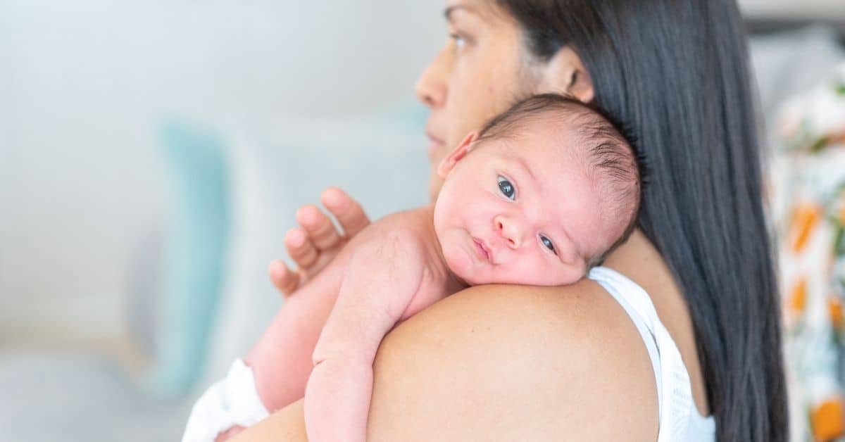 6 Tips on How to Burp a Newborn That Won't Burp
